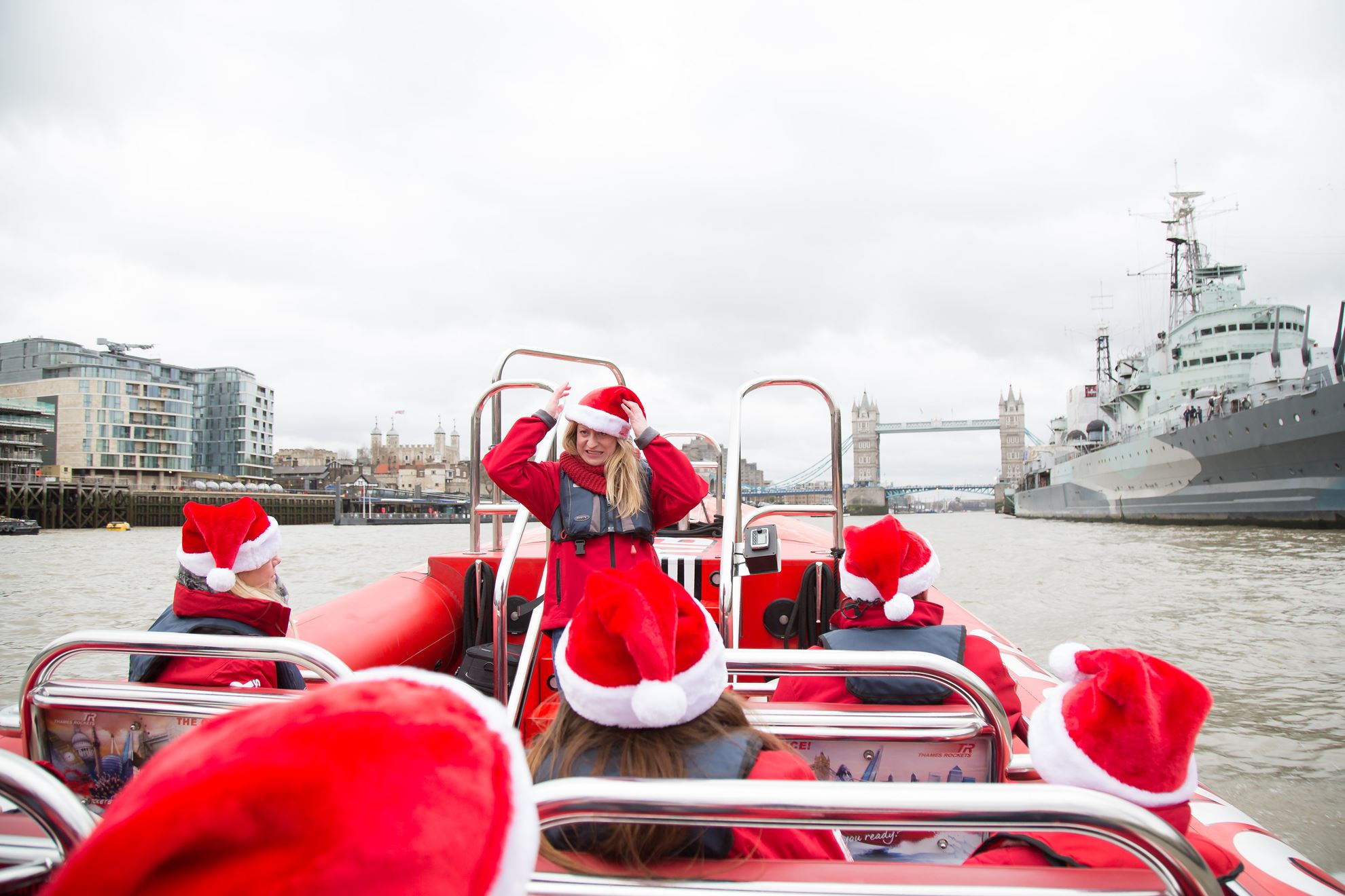 A Spectacular Christmas on the South Bank | Thames Rockets